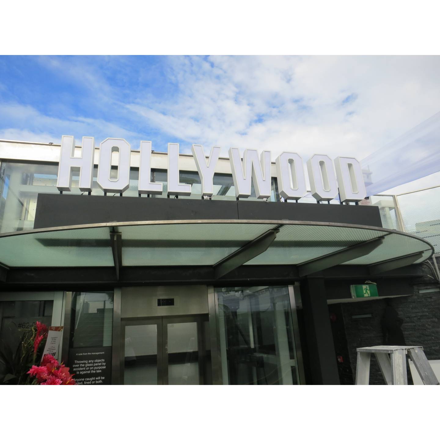 Lighted HOLLYWOOD Letters
