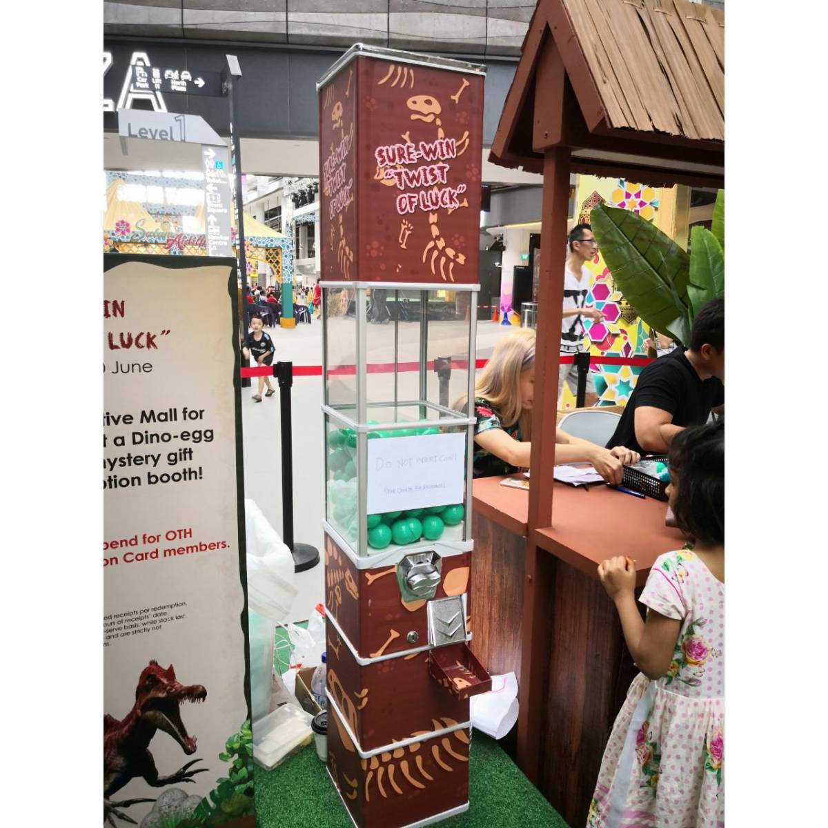 Dinosaur Gashapon Machine - SG Largest Gashapon and Arcade Machines ...