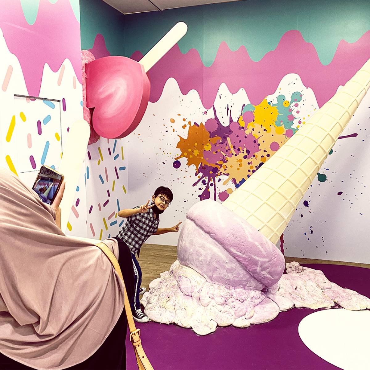 Giant Ice Cream - SG Largest oversized ice cream prop & Desserts Rental