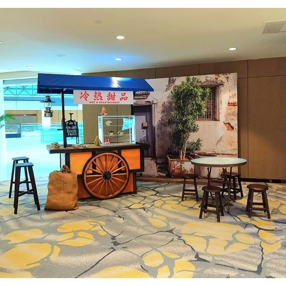 Back Alley Backdrop with Ice Kacang Wheel Push Cart Street Stall ...