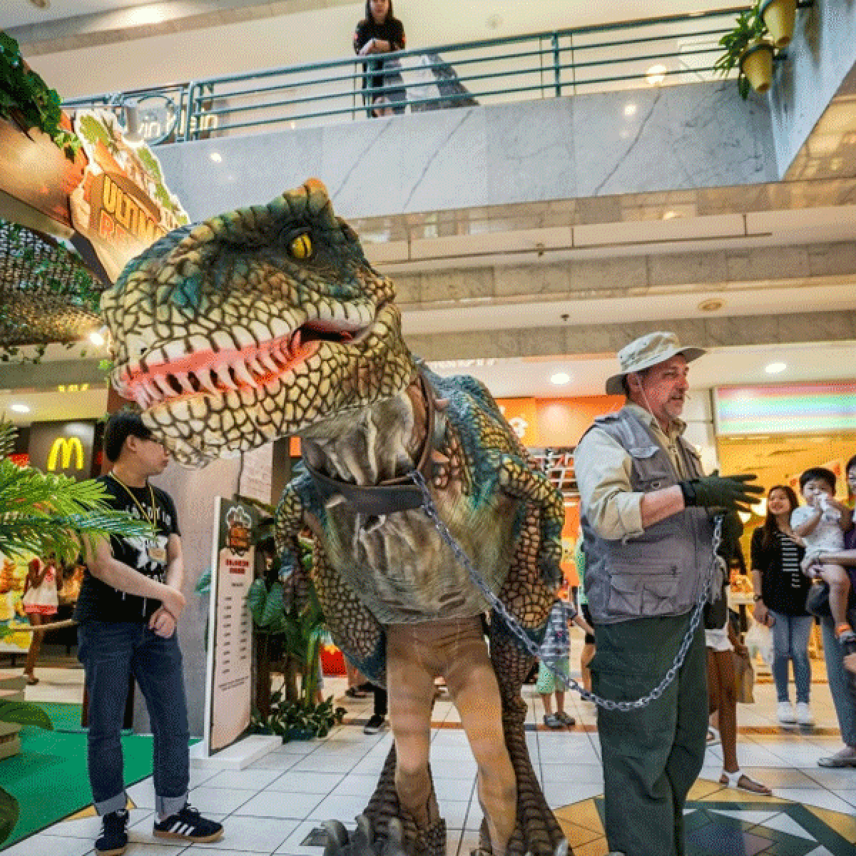 Tyra the Trex mummy Dinosaur - Rent jurassic park full size dinosaur ...