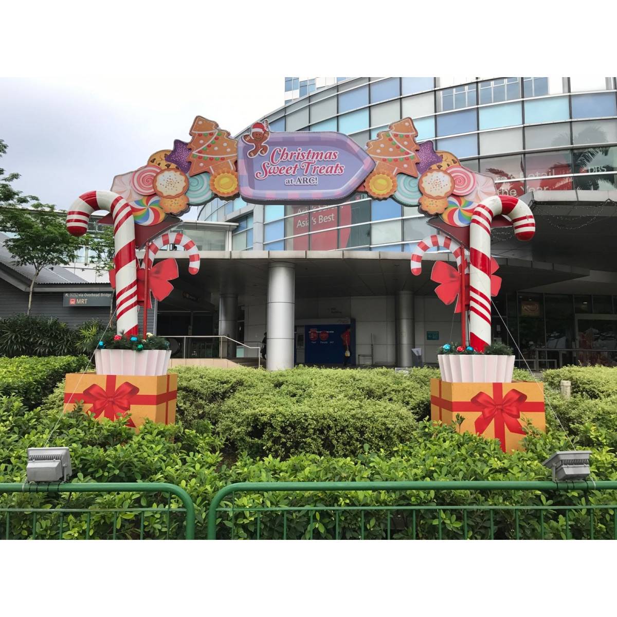 Sweet Candy Entrance Arch - SG's Largest Event Arch and Christmas Event ...