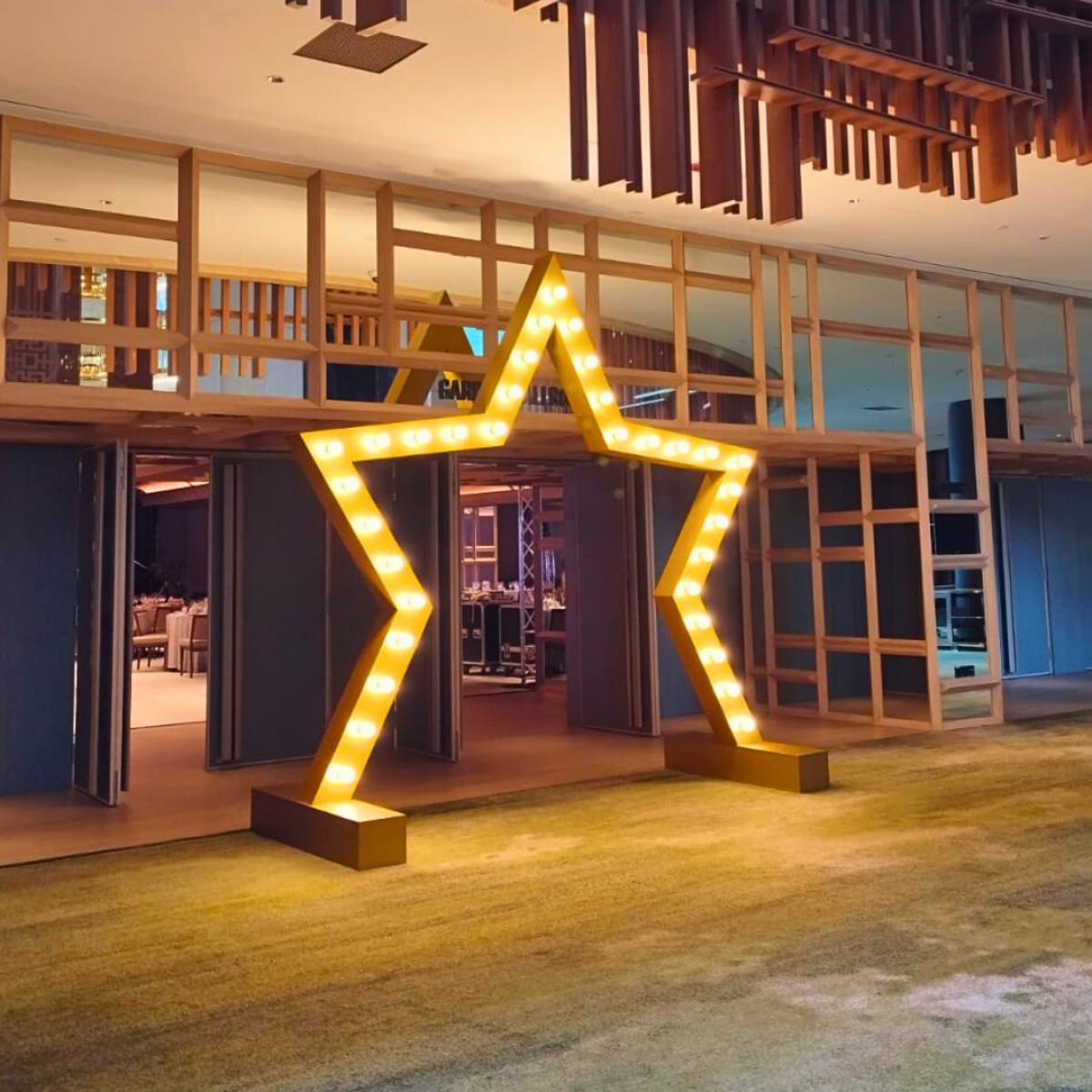 Single Tier Star Arch - SG's Largest Event Entrace Decor and Props ...
