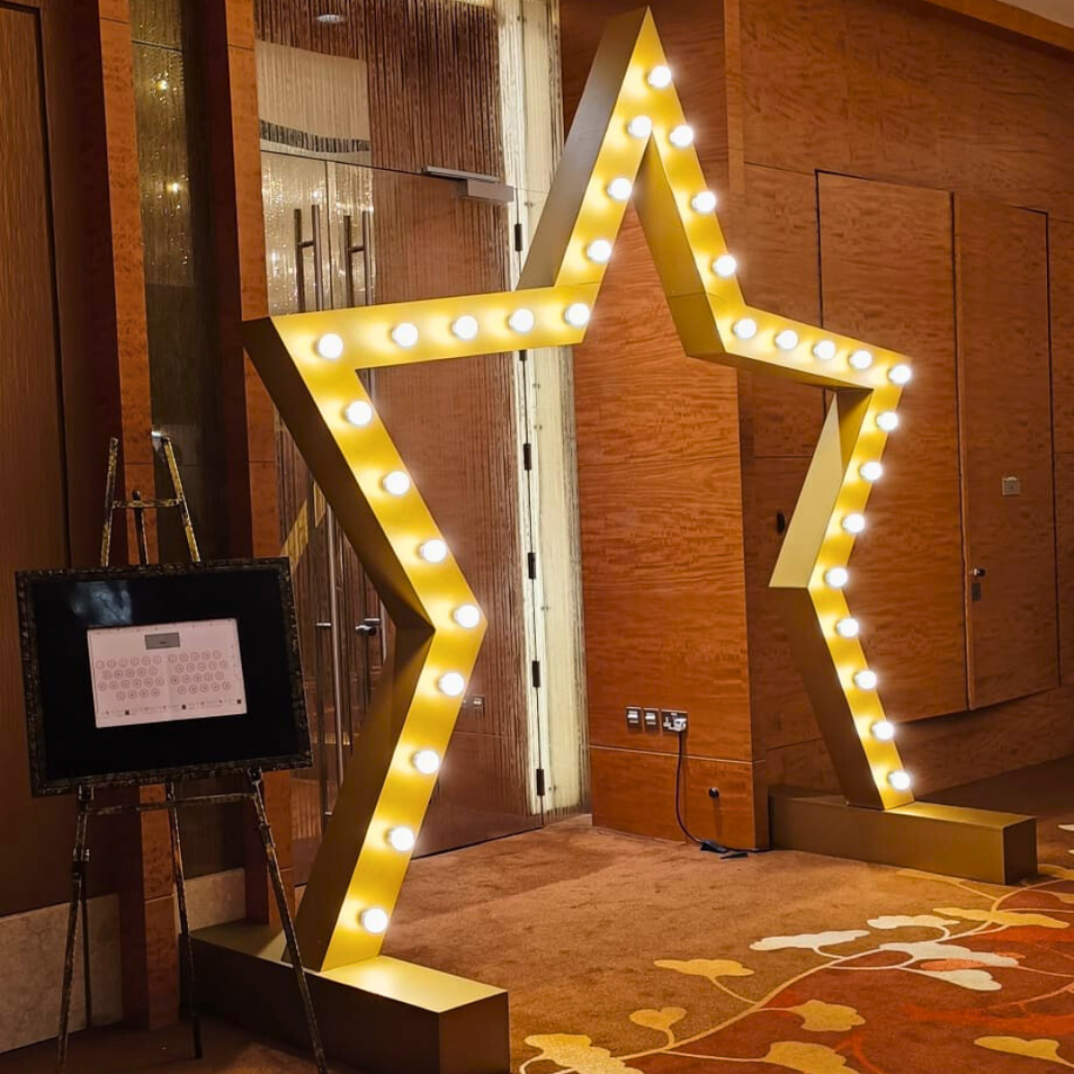 Single Tier Star Arch - SG's Largest Event Entrace Decor and Props ...