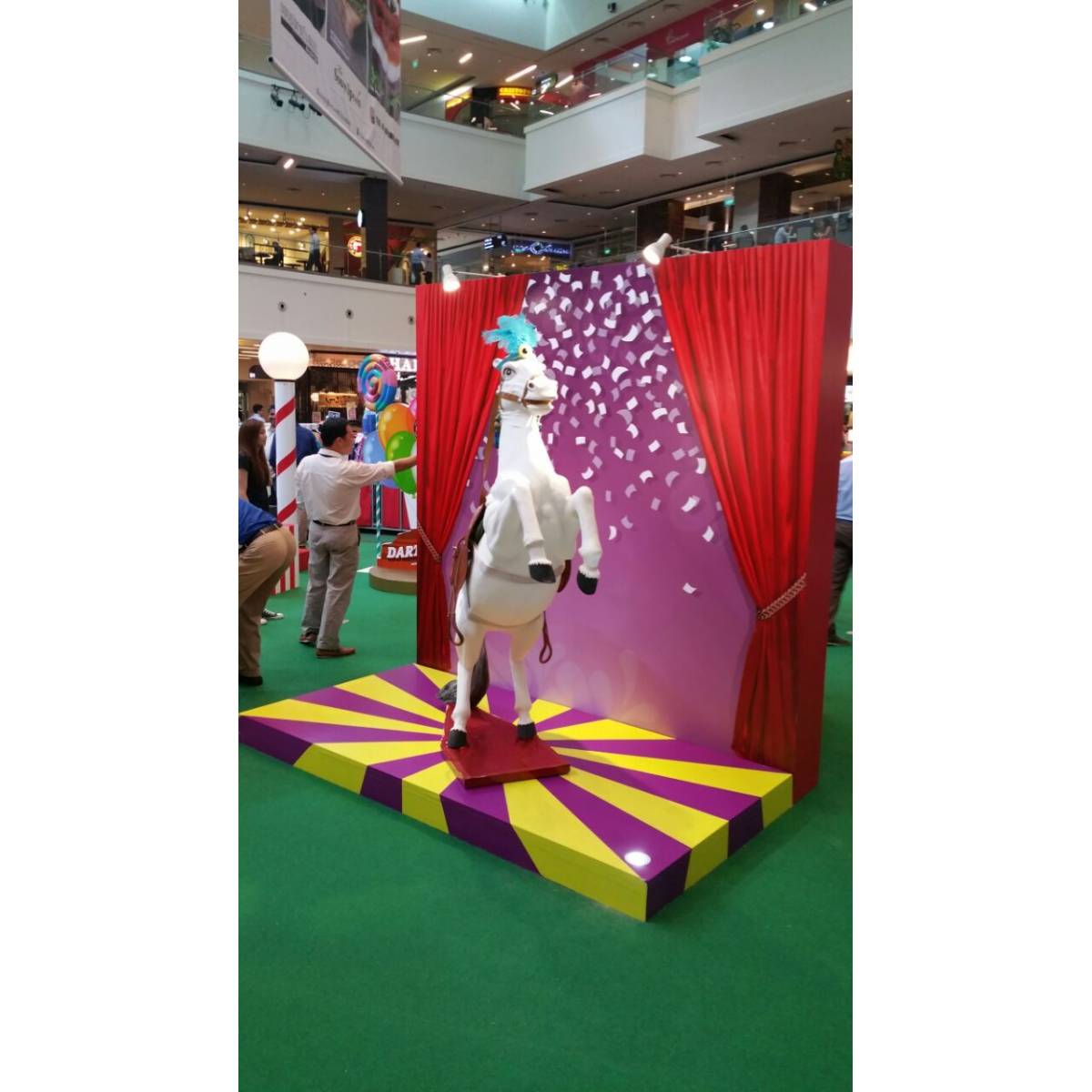 Carnival Horse Stage - SG's Largest Carnival Props and Centrepieces ...