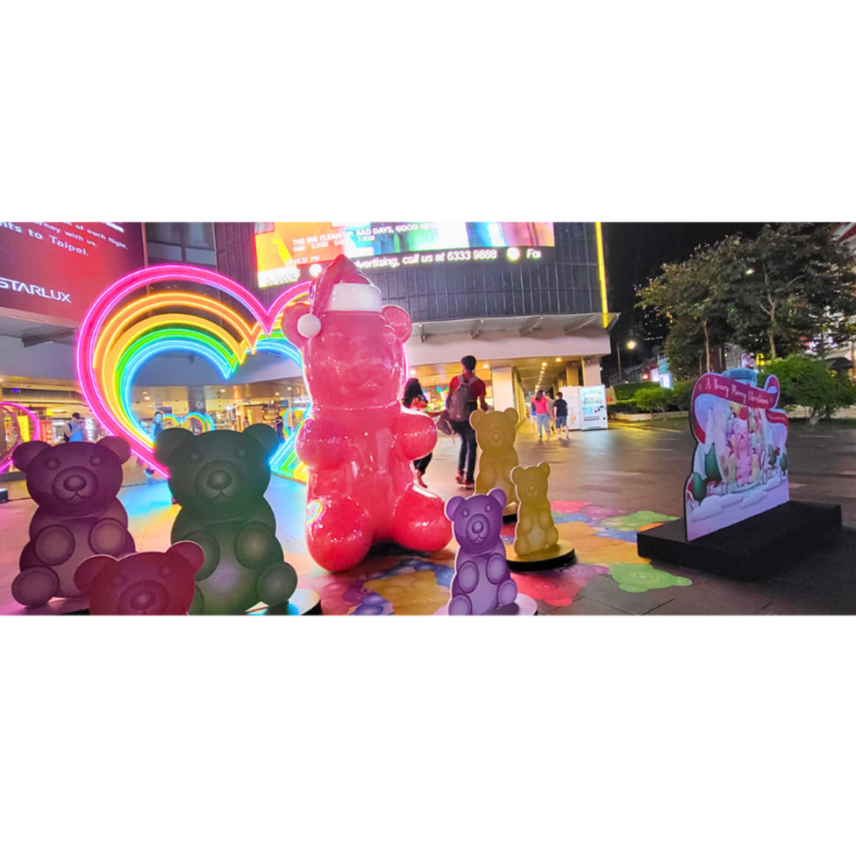 Giant Gummy Bear - Largest Oversized Candy Prop and Sweet Decor Rental ...