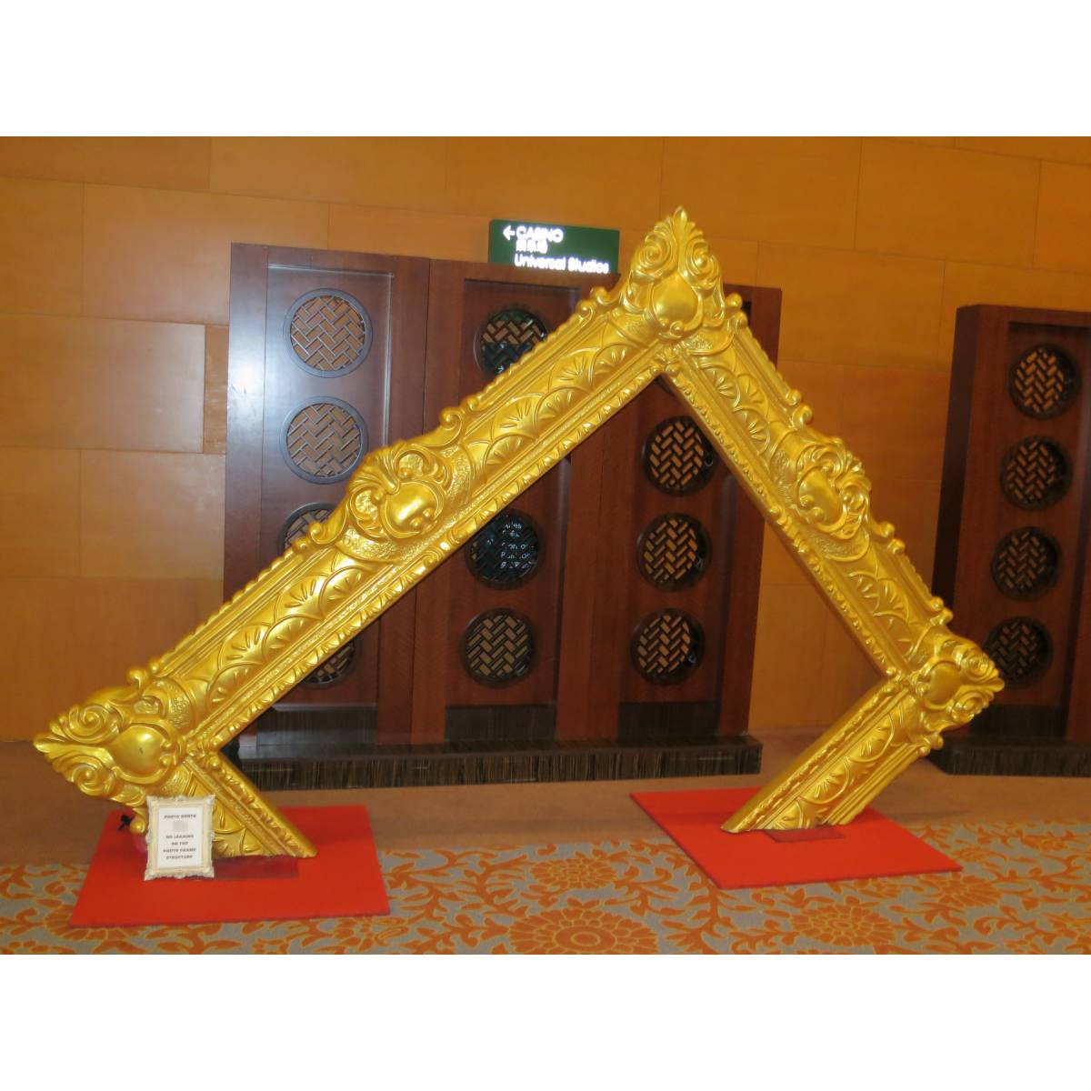 Medieval Photo Frame Arch - SG's Largest Event Arch Rental and Ballroom ...