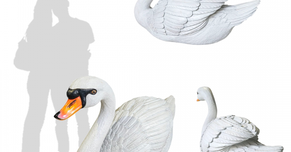 Giant White Swan - SG's Largest Animal Sculptures and Props