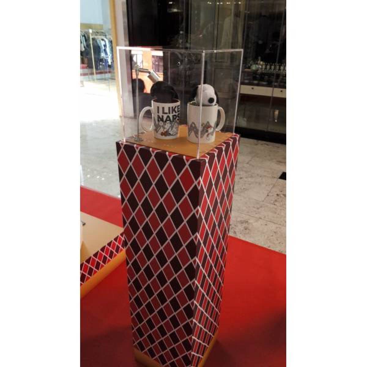 Product Display Showcase - Sg's Largest Store Display Cases and Show ...