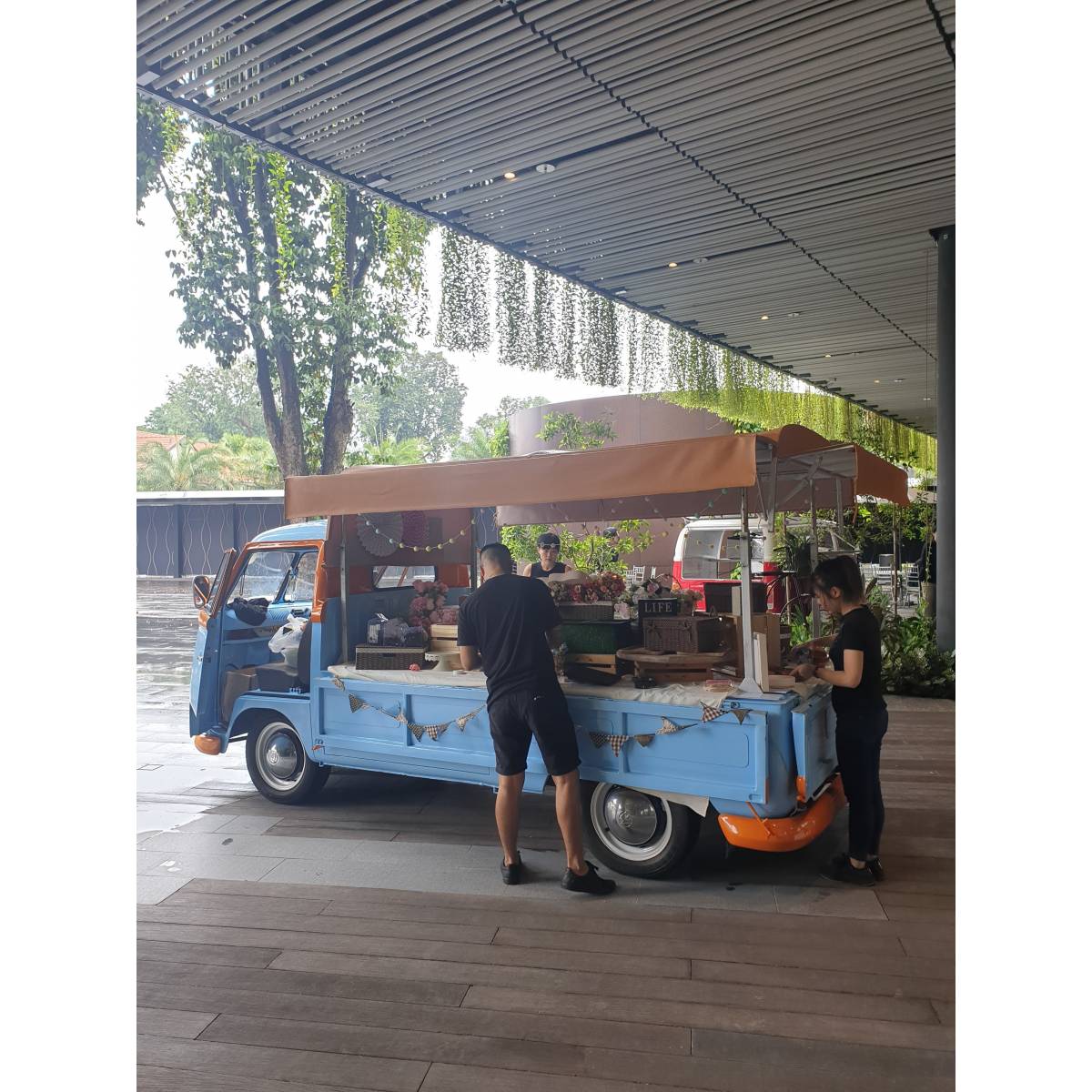 VW Ocean Van - Vintage Van Rental as Food truck and Food Vans